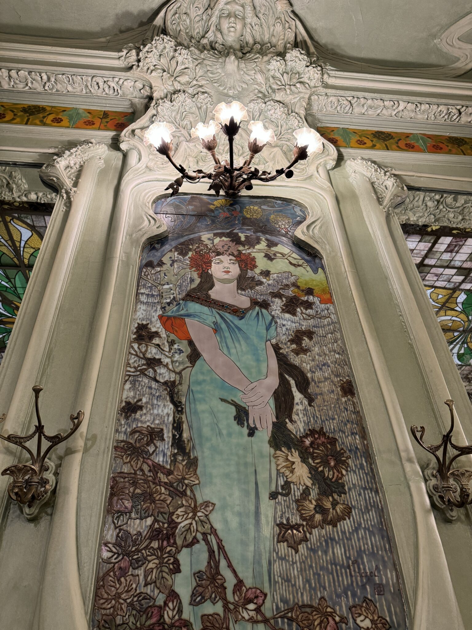 Chloe's Ultimate Foodie Guide to Dining in Paris and Lyon - The Roads ...